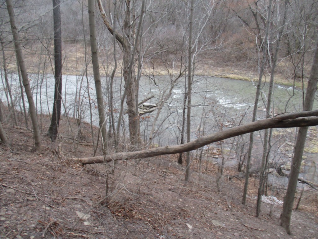 Hog’s Back Park – Oakville | Hiking the GTA