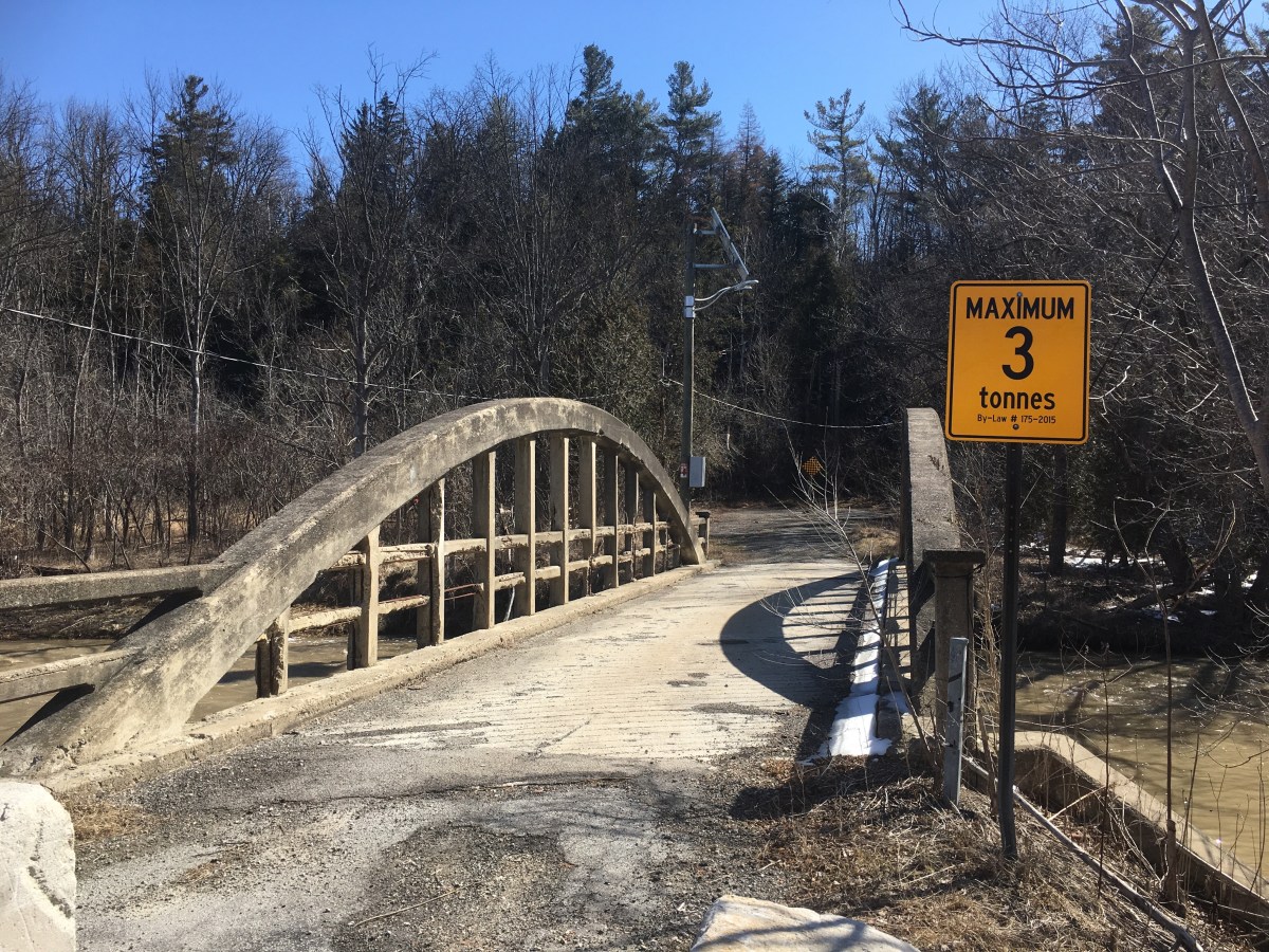 Old Major Mackenzie Drive | Hiking the GTA